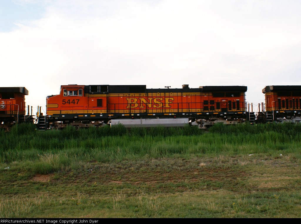 BNSF 5447